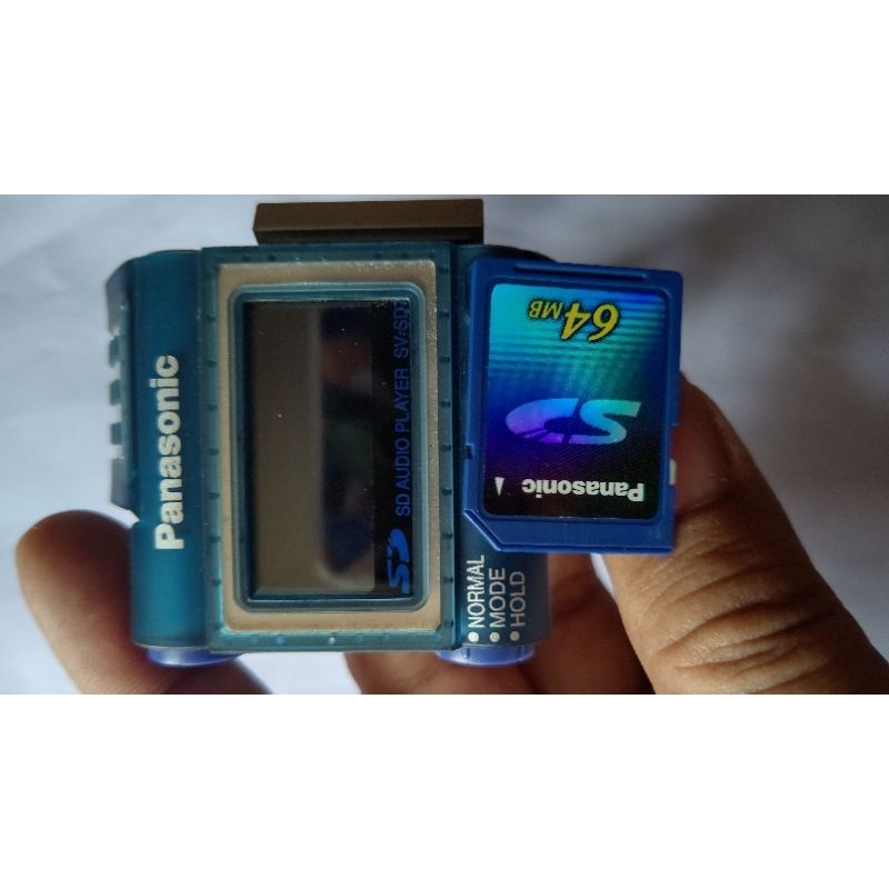Jual Panasonic MP3 player model jam tangan vintage rare jadul biru ...
