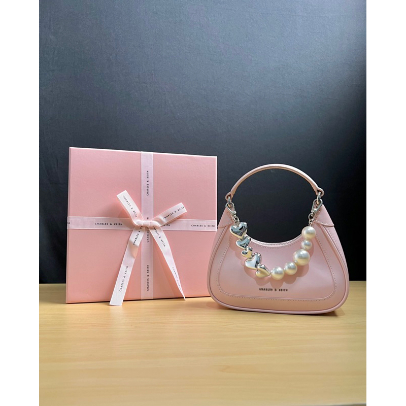 Jual Charles n keith Valentine edition (limited edition) | Shopee Indonesia