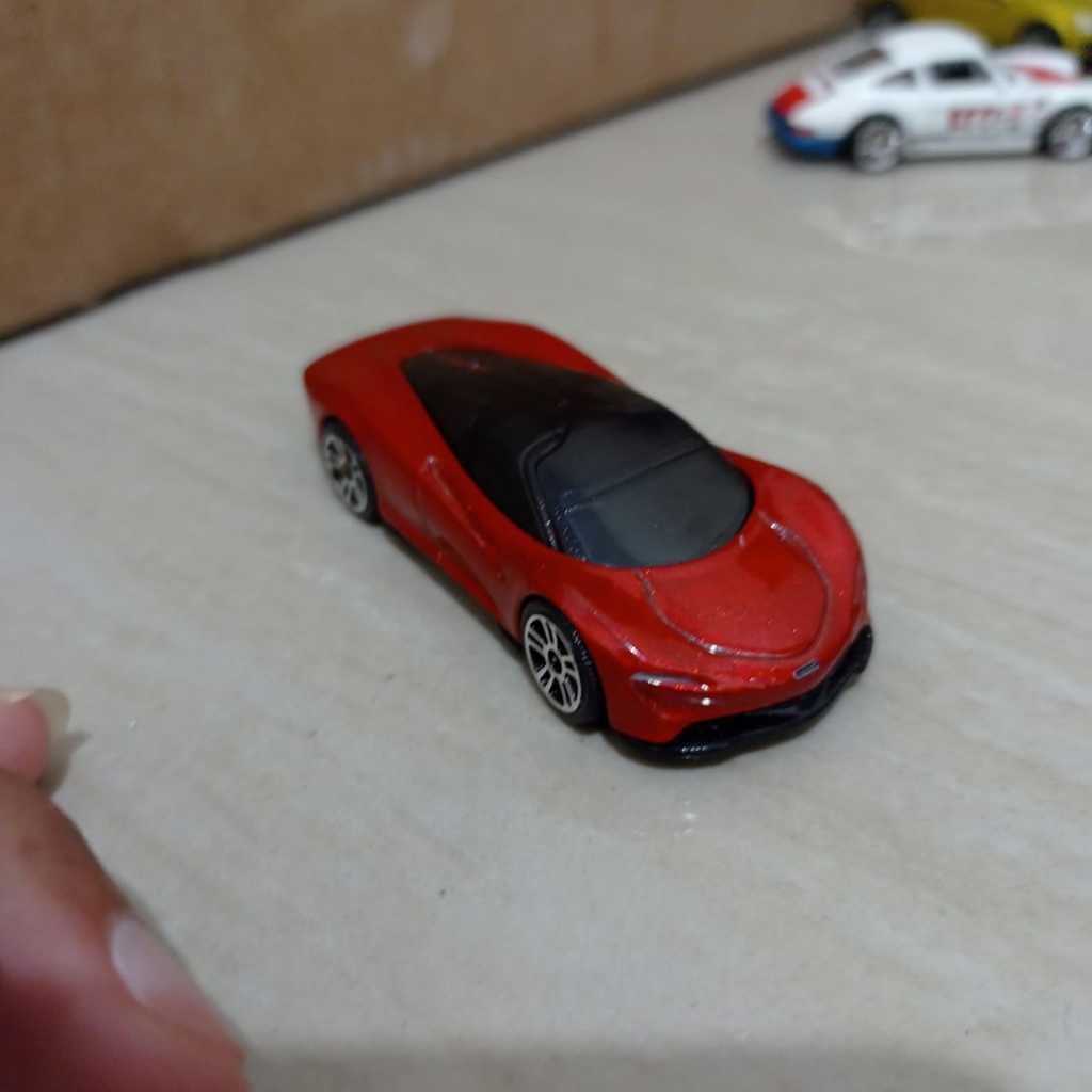 Jual hotwheels McLaren speed tail speedtail open rivet ban plastik ...