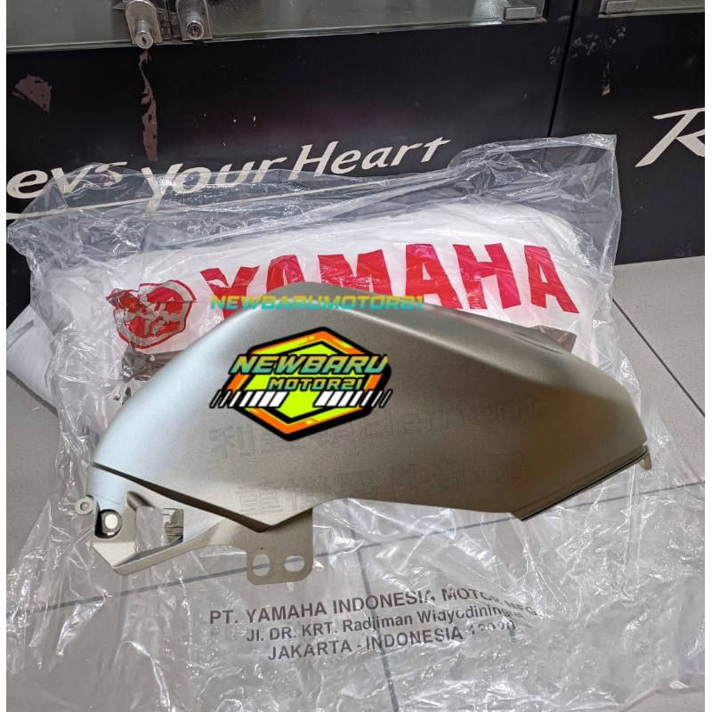 Jual Cover tangki samping kanan kiri Cover tank R15 V3 VVA original BK6 ...
