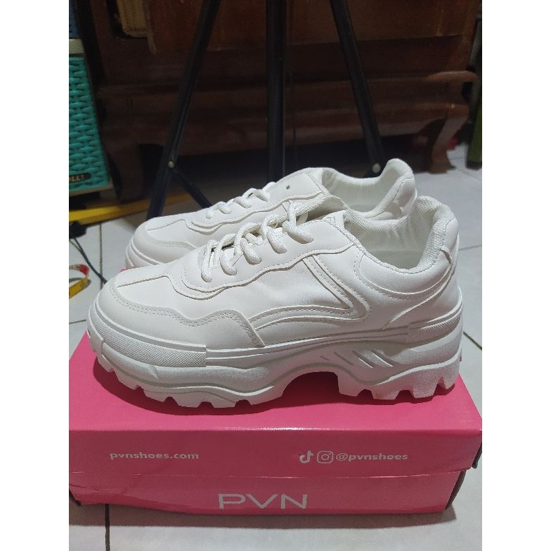 Jual Sepatu PVN Jamie || Sneakers Wanita || Bukan Preloved || Masih ...
