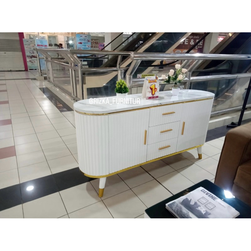Jual Meja pajangan List gold , Meja tv , Meja console , Tg cabinet ...