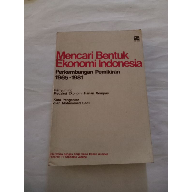Jual Mencari Bentuk Ekonomi Indonesia Perkembangan Pemikiran 1965 ...