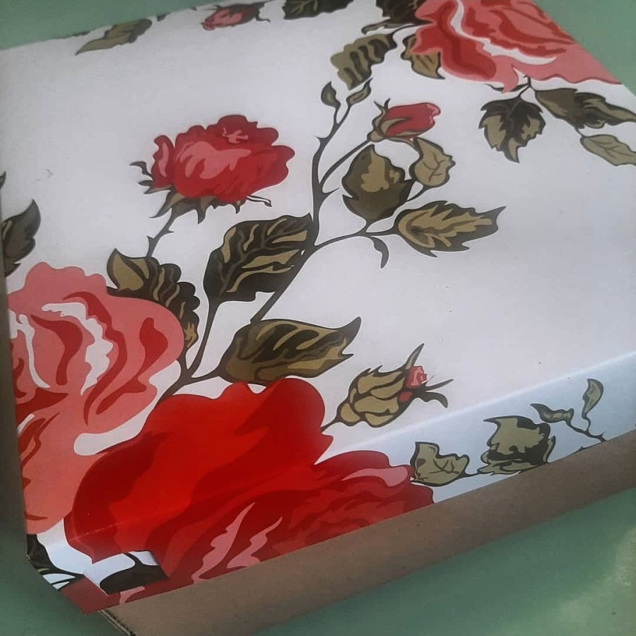 Jual Box Kotak Hampers Motif Cantik Kemasan Kue Bolu Lapis Legit Edisi ...