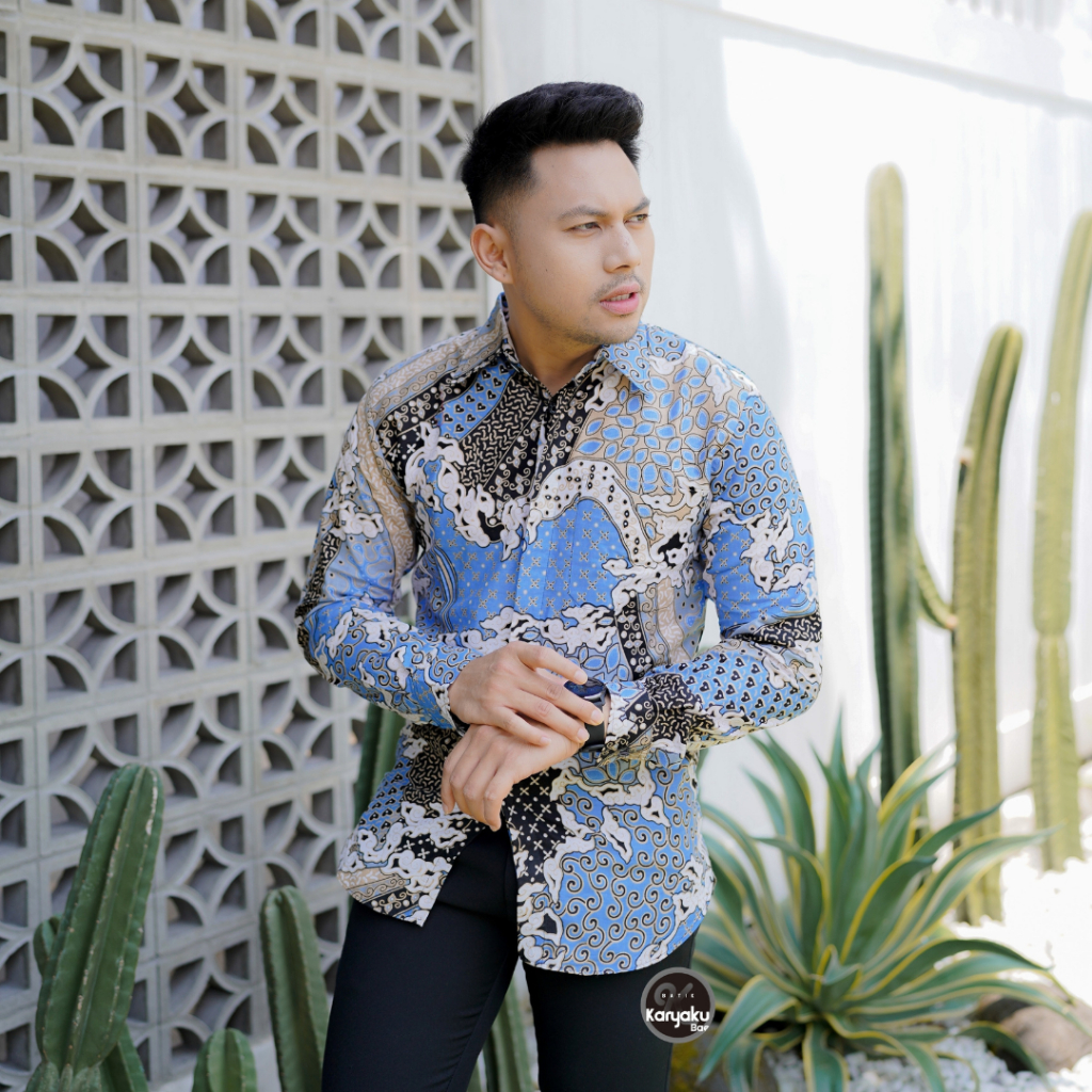 Jual KEMEJA BATIK SLIM FIT ICE BLUE | Shopee Indonesia