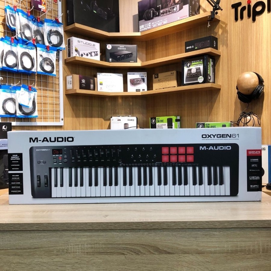 Jual Keyboard controller Akai Oxygen 61 MK V - Original Garansi resmi ...