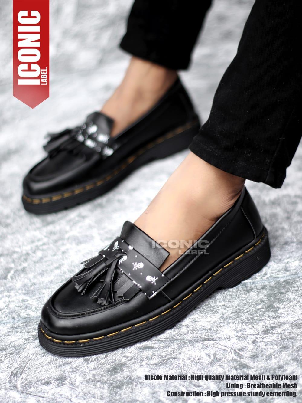 Jual Sepatu Docmart Loafers Slop Formal Pantofel Hitam Kerja Pria ...