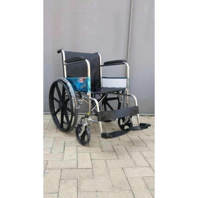 Jual Kursi Roda Avico Garuda Deluxe ( Velg Racing ) Alat Bantu Jalan ...