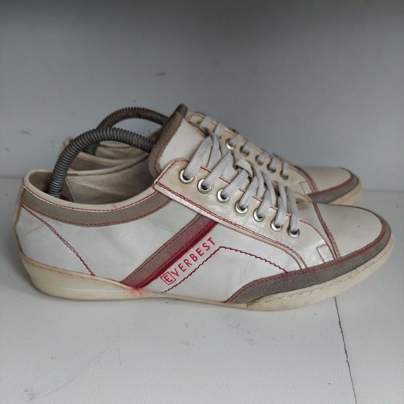 Jual sepatu kasual second merk everbest size 41(28cm) | Shopee Indonesia