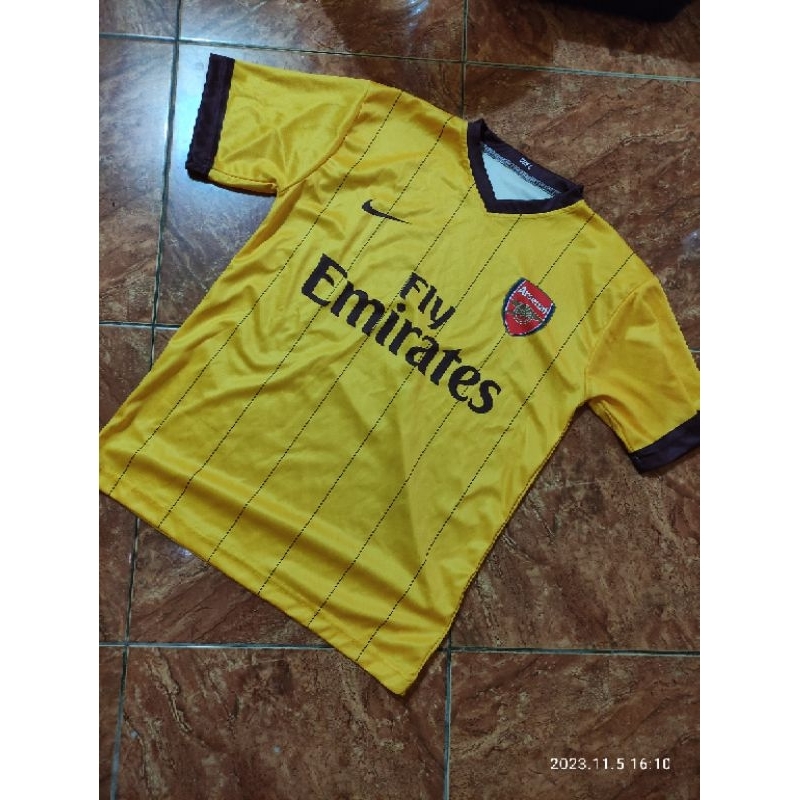Jual Jersey Arsenal kuning tahun 2011,2012 | Shopee Indonesia