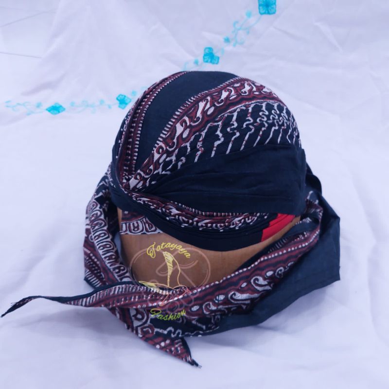 Jual BLANGKON JOGJA MOTIF PARANG MODEL SLIWIR/KUNCIR || BLANGKON LIPAT ...