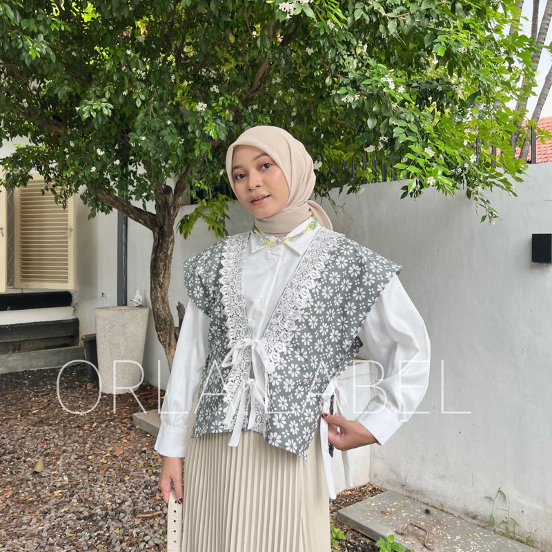 Jual (READYSTOCK) Tania vest / vest batik modern /baju kantor / vest ...