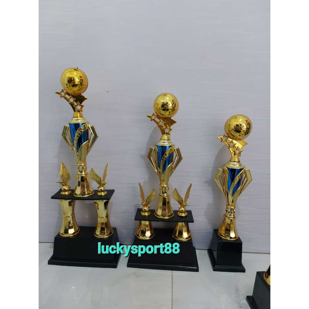 Jual trophy piala 2kaki b.16 sepak bola futsal 1 set | Shopee Indonesia