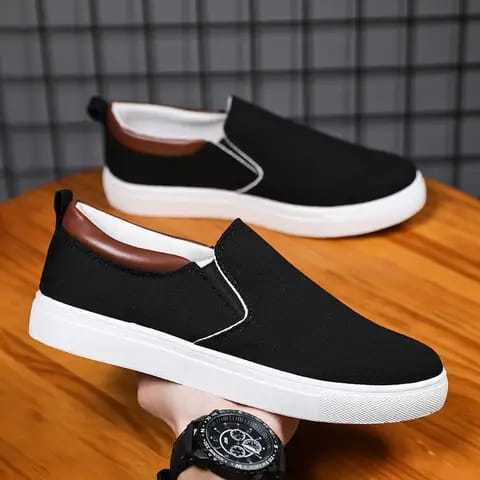 Jual Sneakers slip on navi & hitam preasi coklat/sepatu slip on peria terbaru | Shopee Indonesia