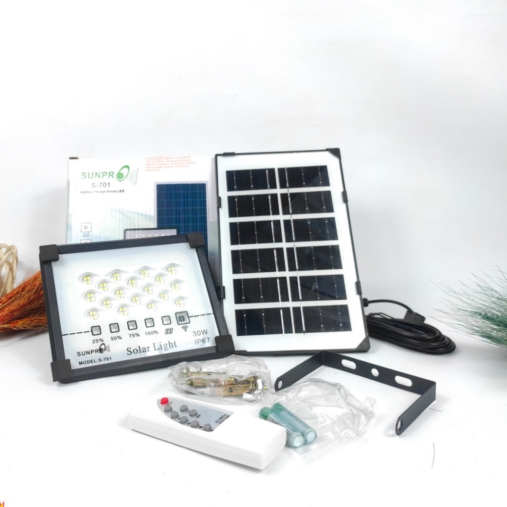 Jual Lampu Tenaga Surya 30 Watt Sunpro S - 701 / Lampu LED Solar Panel ...