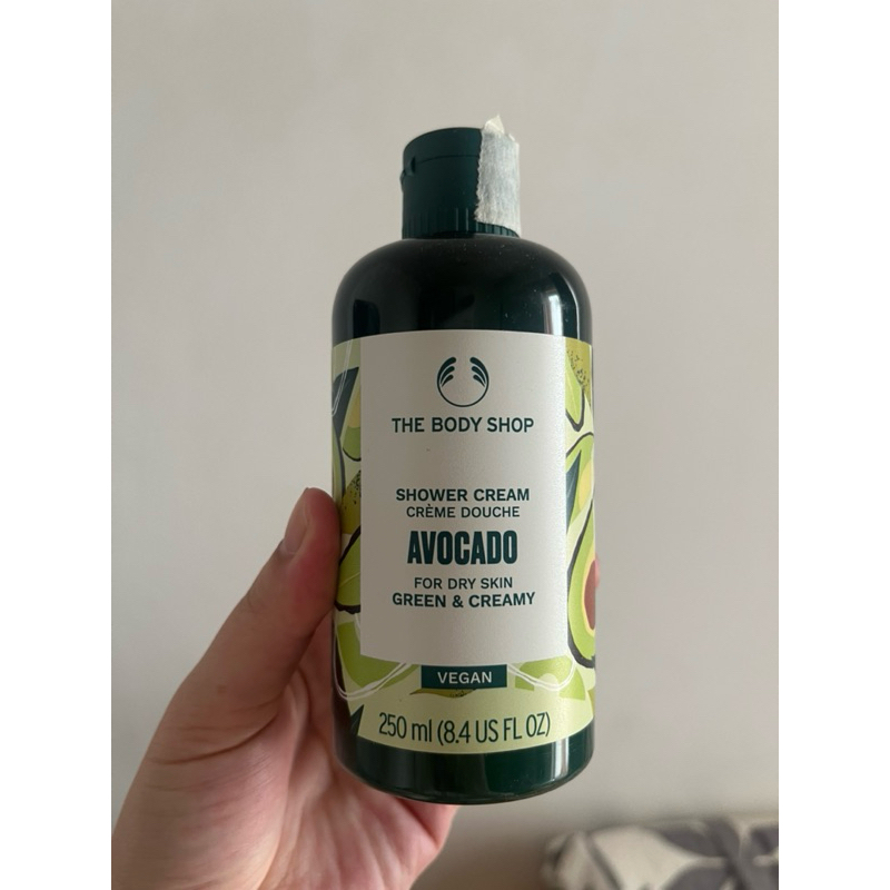 Jual BODY SHOP AVOCADO SHOWER CREAM 250 ml | Shopee Indonesia
