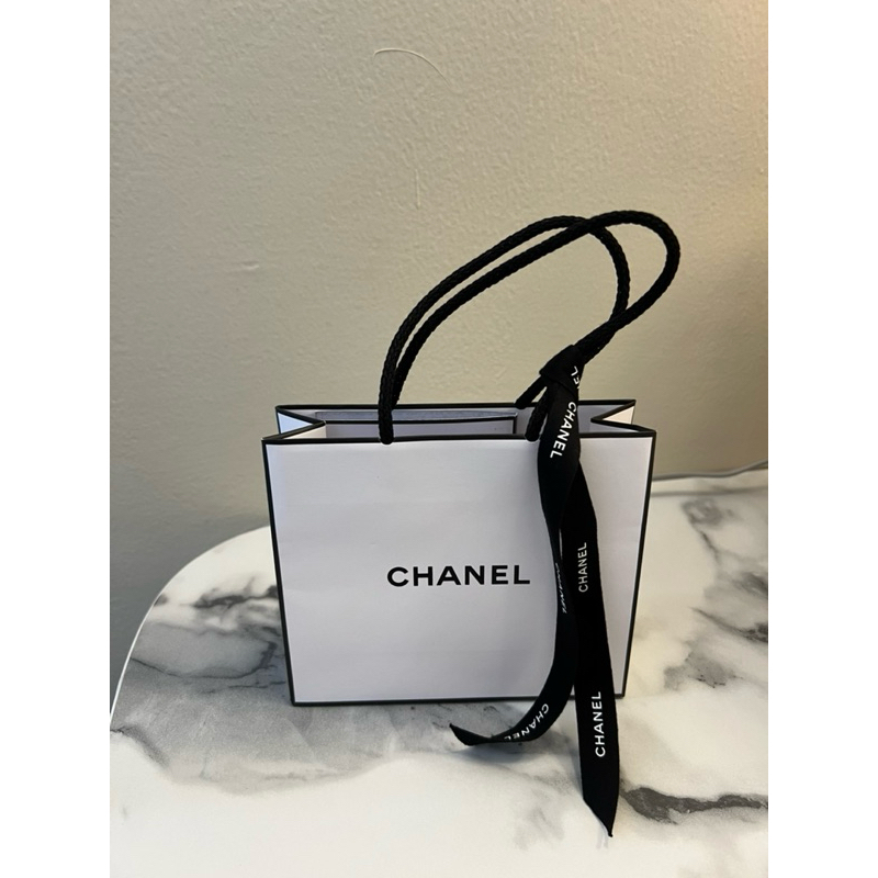 Jual paper bag ch*nel original | Shopee Indonesia