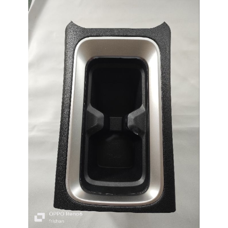 Jual CUP HOLDER ORGANIZER TOYOTA INNOVA ZENIX 2022 UP | Shopee Indonesia