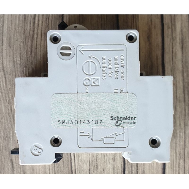 Jual MCB 16A merlin gerin (MG) original | Shopee Indonesia
