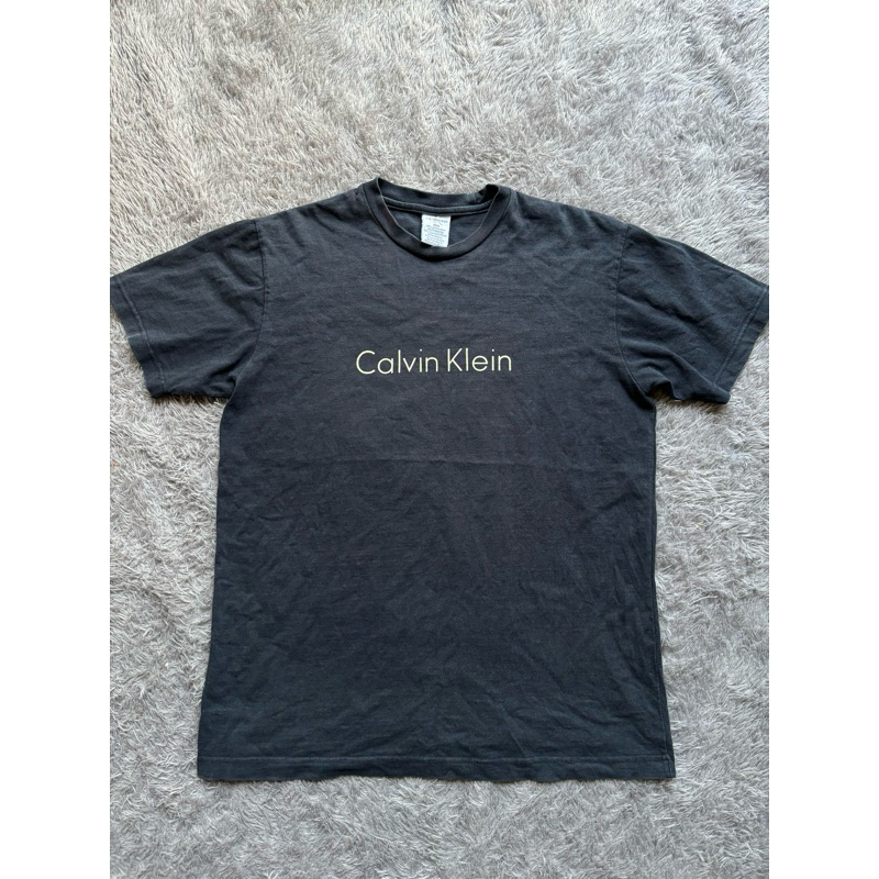 Jual kaos CALVIN KLEIN (second) | Shopee Indonesia