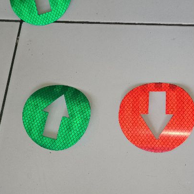 Jual STIKER SIGN PANAH NAIK TURUN PETUNJUK TANGGA JALAN LANTAI DINDING ...
