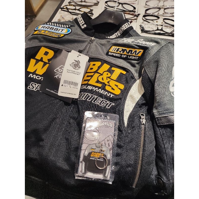Jual Rabbit And Wheels Legendary Motorsport Jacket Carbon 2024 | Shopee ...