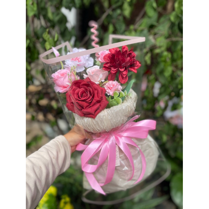 Jual Bouquet/Buket/Bucket Bunga Wisuda Round Bouquet | Shopee Indonesia