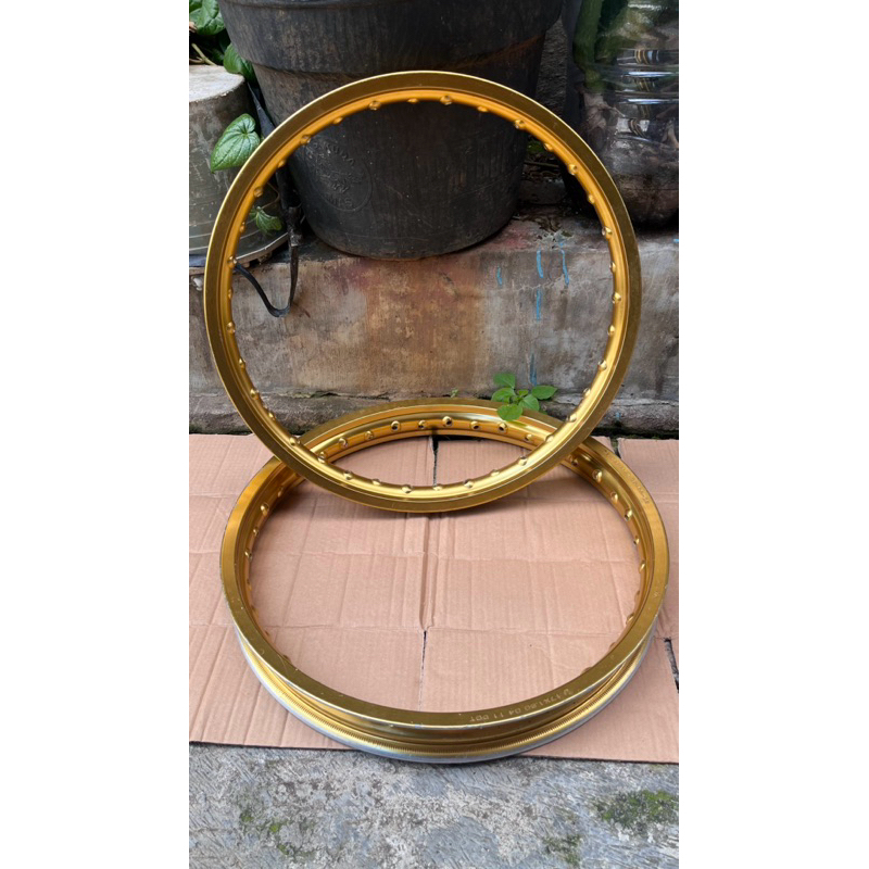 Jual Velg TK Japan ring 17" 1.60 x 1.40 gold original set | Shopee ...