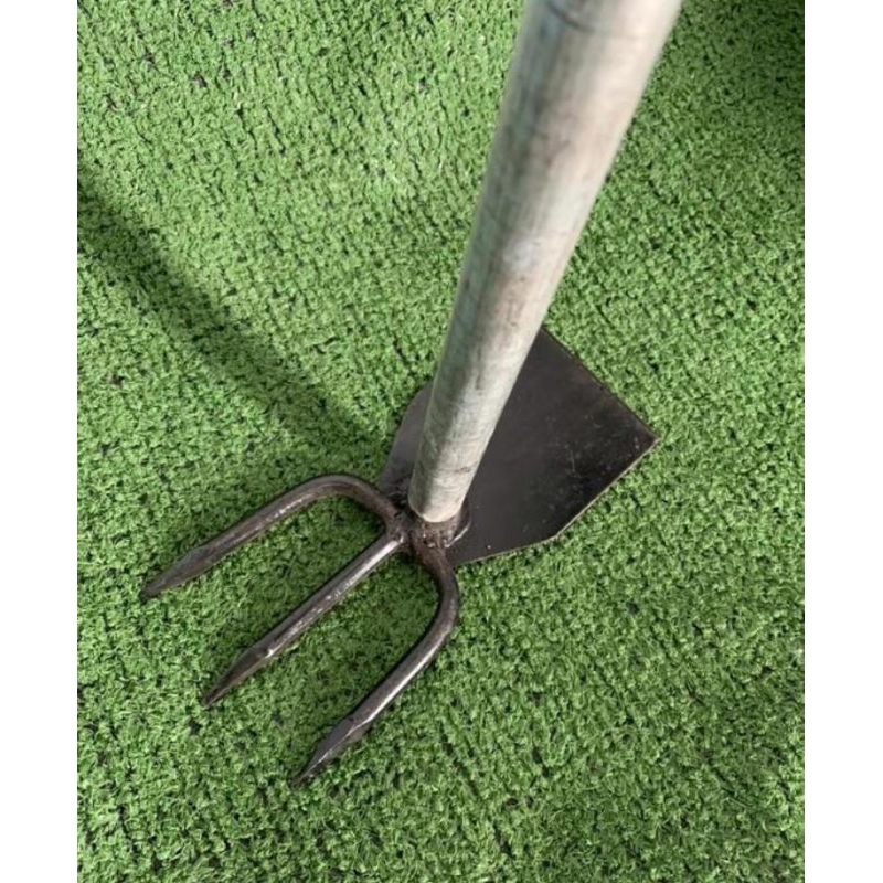 Jual Alat Berkebu 2 fungsi-pacul mini garuk mata tiga super kuat-Alat ...