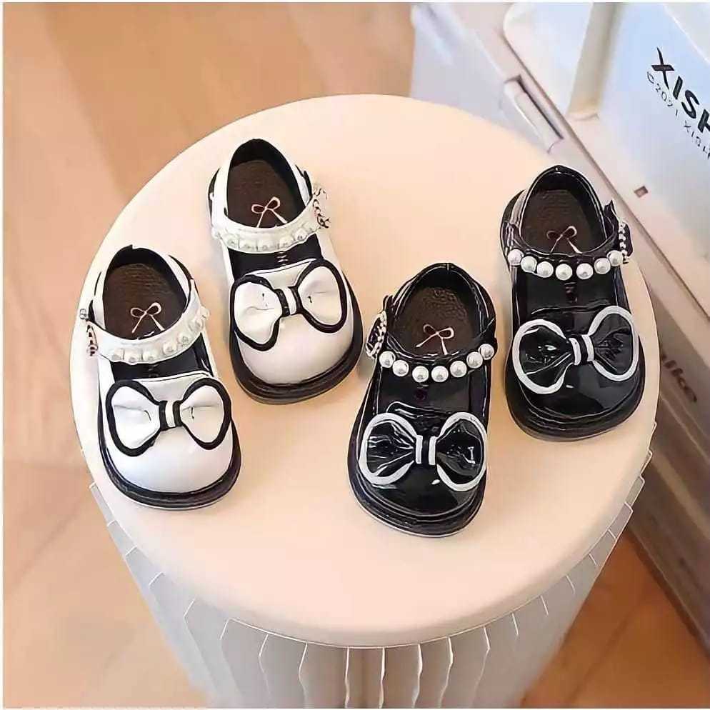Jual sepatu anak perempuan cantik sepatu docmart cewe lucu sepatu hitam ...