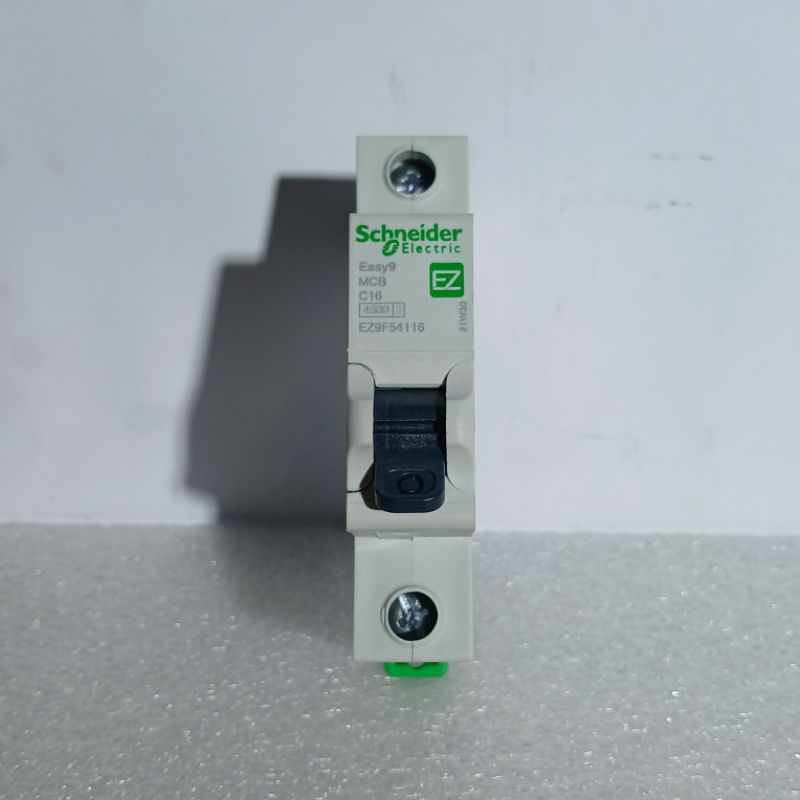 Jual Mcb schneider Easy9 1P 4,5Ka 16Ampere / 16A | Shopee Indonesia