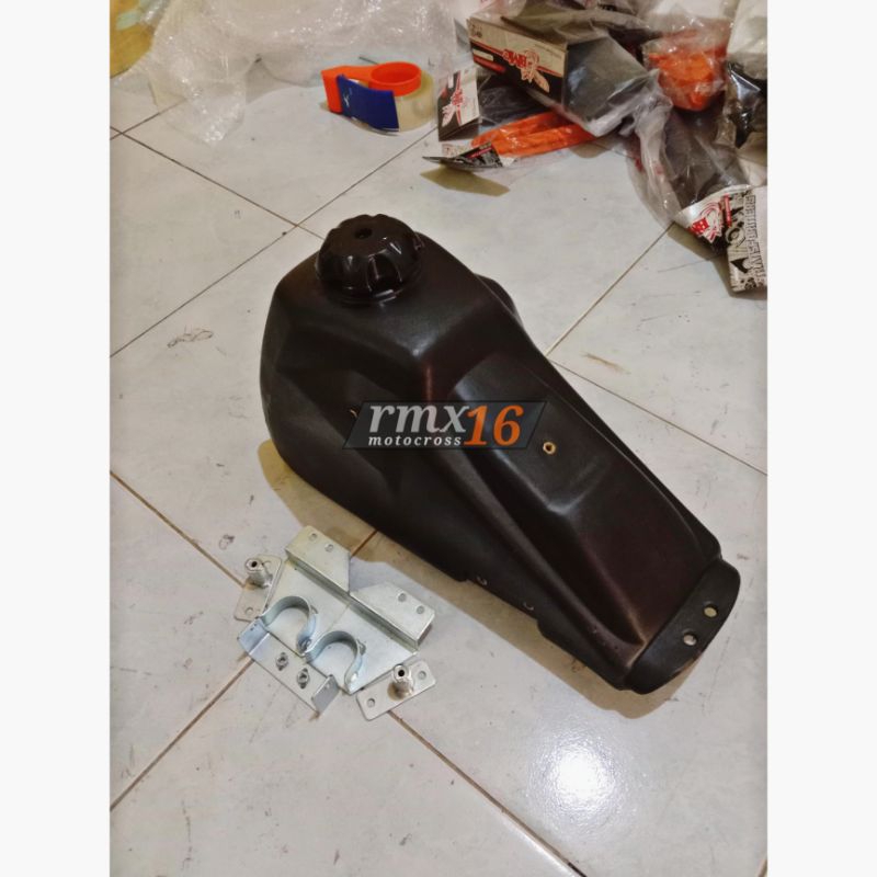 Jual Tangki injeksi crf 150 l dan bracket crf 150l tank bensin injeksi ...