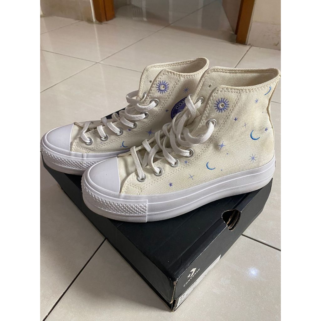 Jual CONVERSE. Sepatu Cewek Original Second Nominus Ukuran 37 Bandung ...