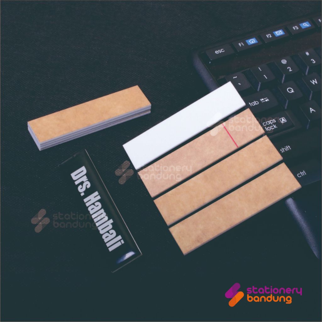 Jual Bahan papan nama name tag dada akrilik acrylic putih solid 8x2cm ...