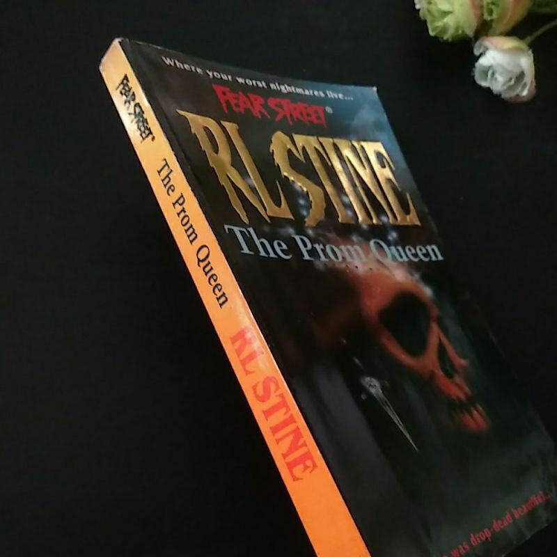 Jual novel Fear Street RL Stine The Prom Queen english preloved ...