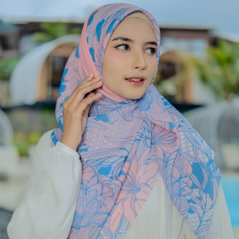 Jual Mouva - Kerudung Segi Empat Motif Magnolia Scraf | Shopee Indonesia