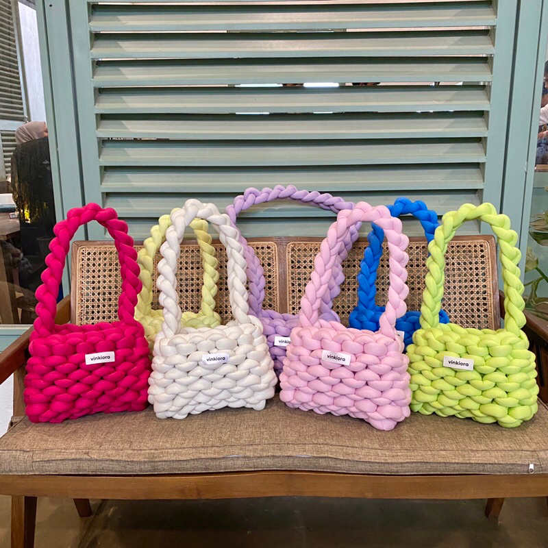 Jual Chunky Yarn Square Bag / Crochet Bag / Korean Bag | vinkiora ...