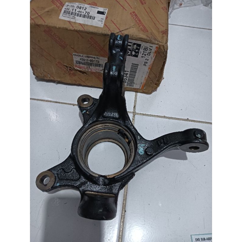 Jual 43211-0D170__knakel_kanan__yaris_lama | Shopee Indonesia