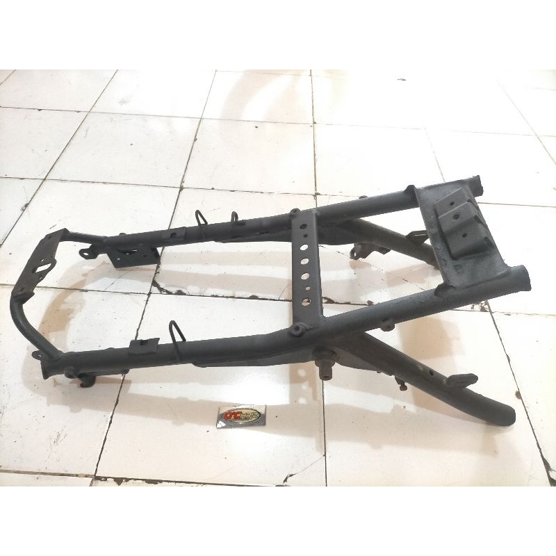 Jual Rangka Frame honda cb 400 cb400 vtec 1 2 belakang original ...