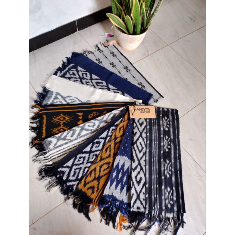 Jual Slendang Tenun Ikat Kalis || kain adat.slendang.pakaian adat Bali ...