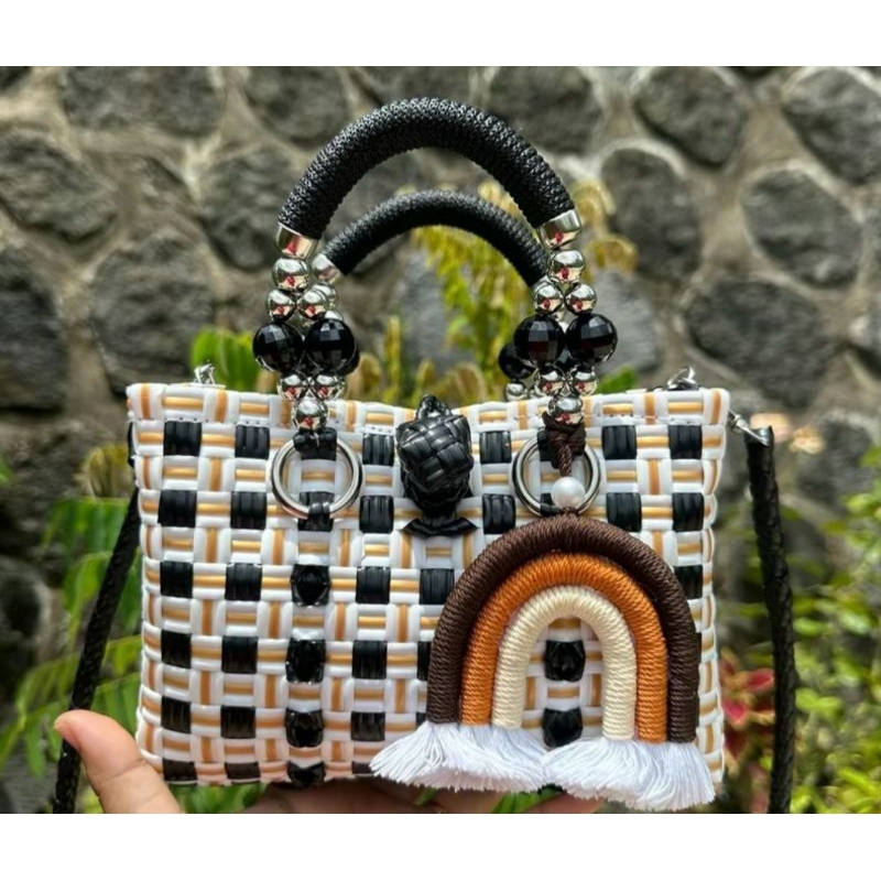Jual tas anyam jali mini (include tali panjang) | Shopee Indonesia