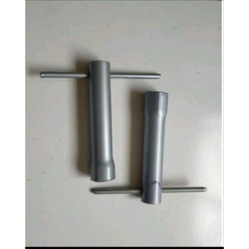 Jual Kunci busi pendek( 14 cm) untuk mesin genset 2500 watt/ 5000 watt ...