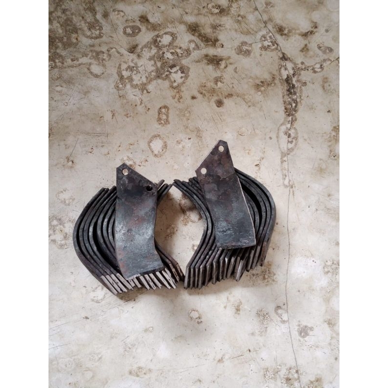 Jual pisau rotary traktor roda 4 howard bahan baja per | Shopee Indonesia