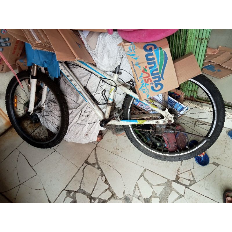 Jual Sepeda gunung Bekas layak pakai | Shopee Indonesia