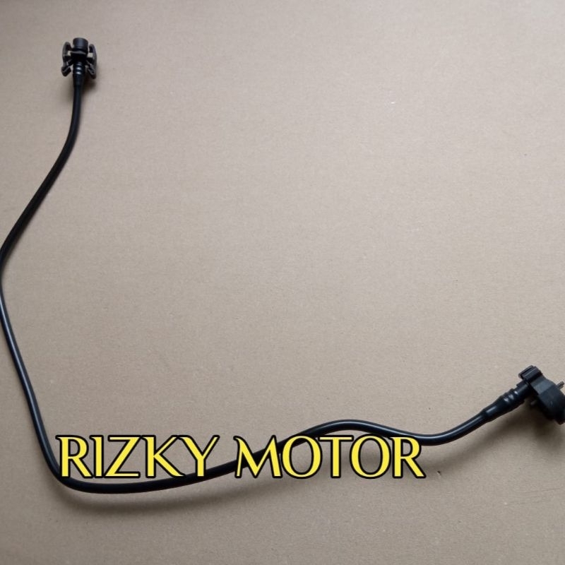 Jual Selang Tabung Radiator Bawah Ford Fiesta Semua Type | Shopee Indonesia