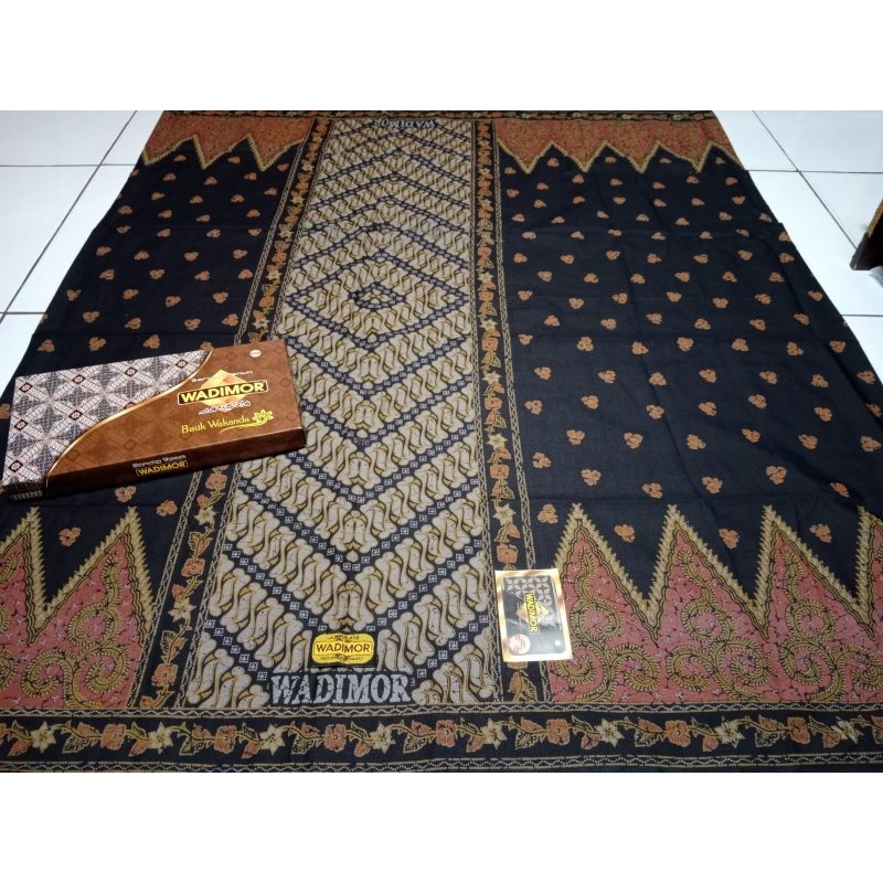 Jual Sarung Wadimor Batik Wakanda | Jawa Batik | Batik Siam | Shopee ...