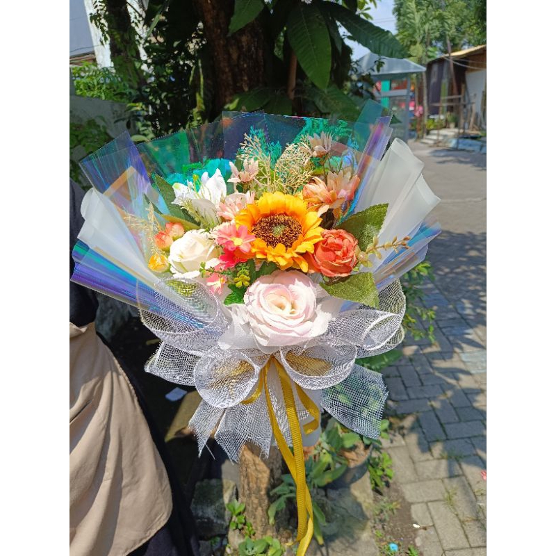 Jual buket bunga matahari palsu artificial mix roses shining hologram ...
