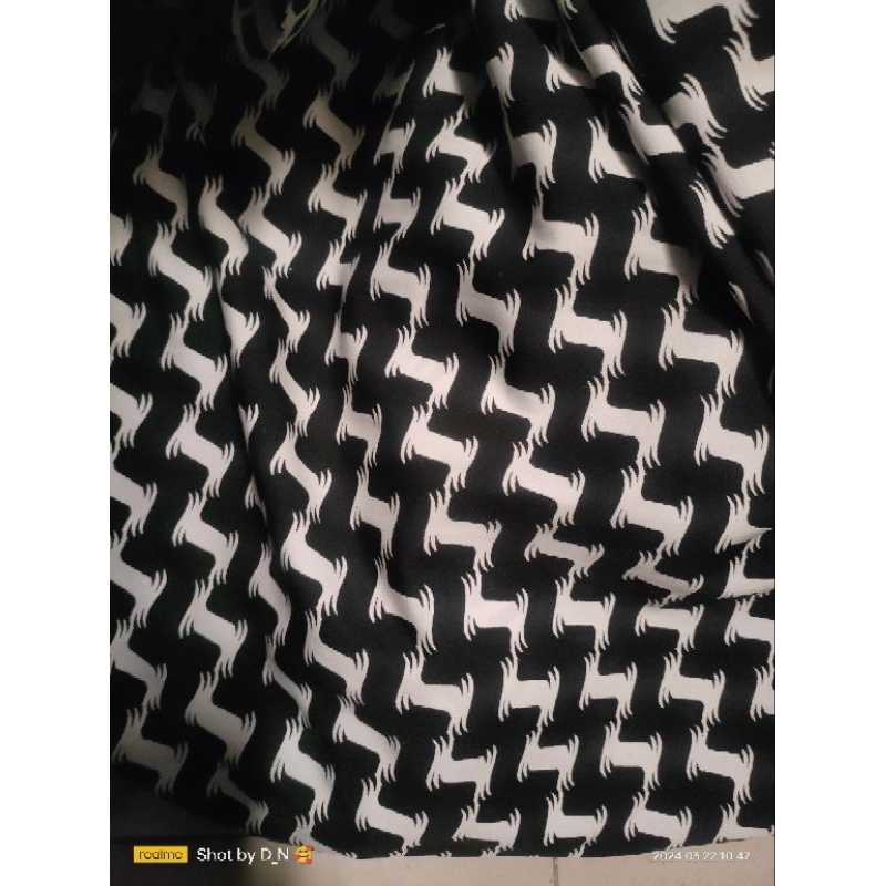 Jual KAIN BSY MOTIF MONOKROM LEBAR 115cm | Shopee Indonesia
