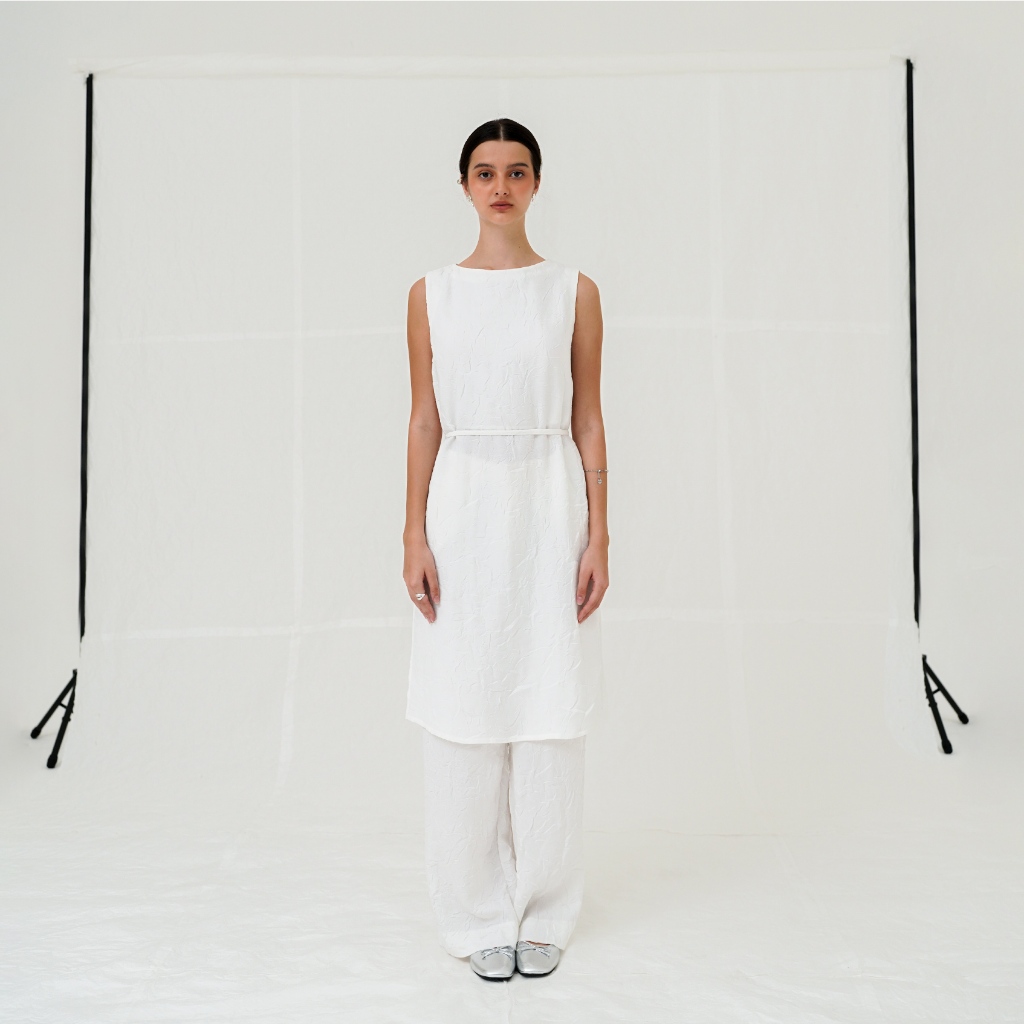 Jual CELCIUS Woman Celeste Textured Shift Blouse LIN000880C Off White ...