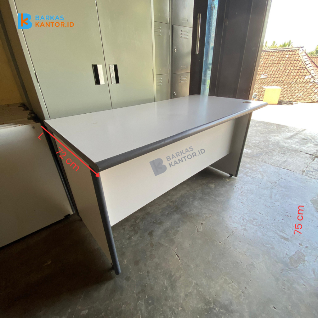 Jual Meja Kantor Highpoint Second - Meja Highpoint Belajar Siap Pakai ...